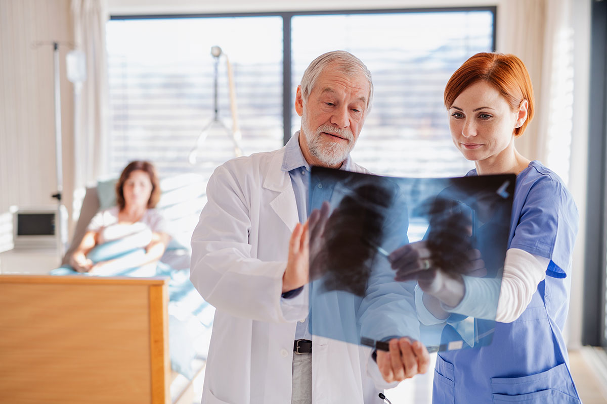 Top 5 things to keep in mind while buying medical equipment - S.M ...